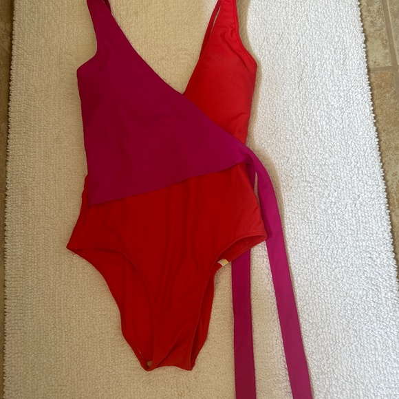 summersalt | Swim | Summersalt The Perfect Wrap Swimsuit | Poshmark